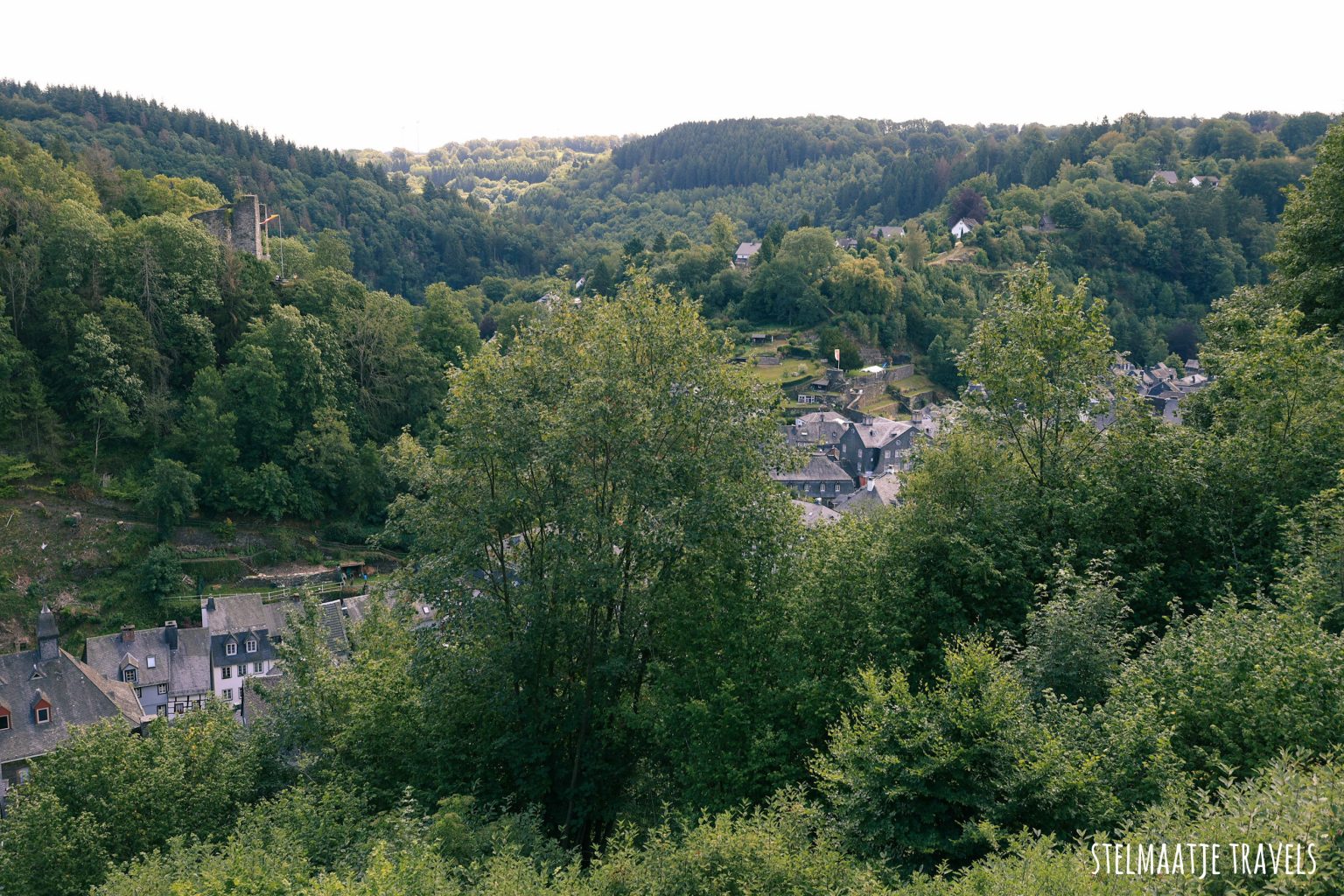 Ontdek het Betoverende Monschau: Een Pareltje in de Eifel - Stelmaatje ...