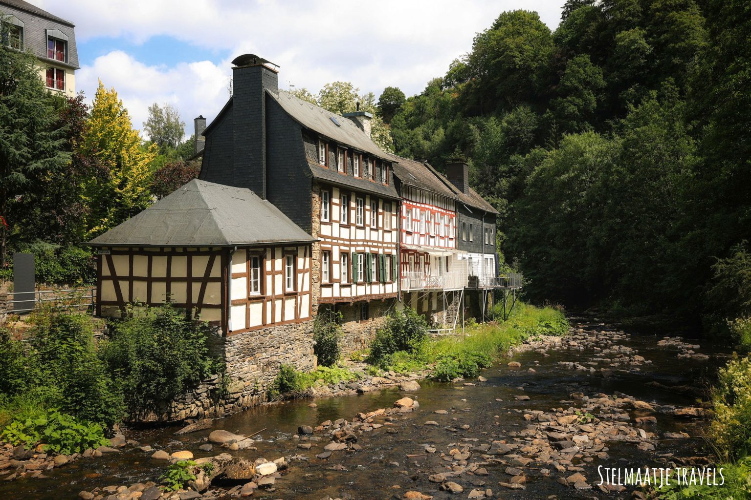 Ontdek het Betoverende Monschau: Een Pareltje in de Eifel - Stelmaatje ...